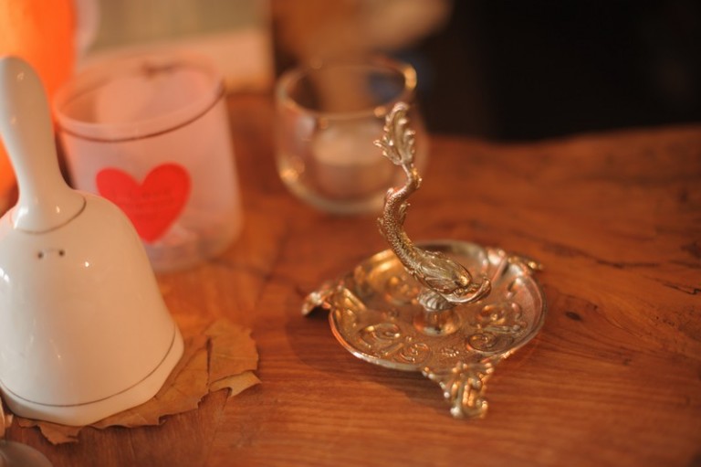 Myo Café: A Happy Birthday – Tea and a camera